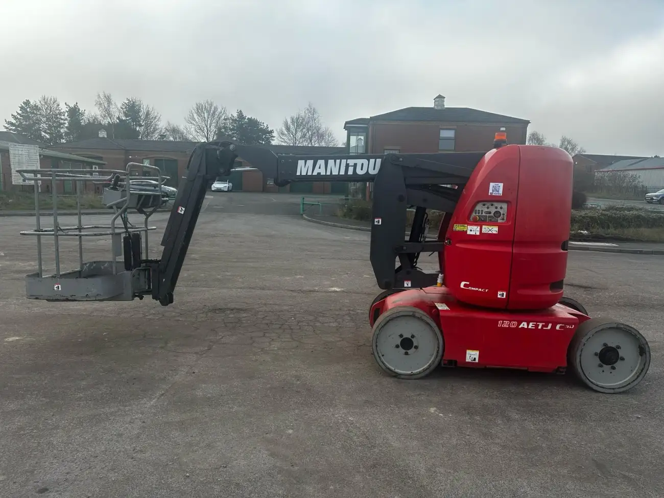 Used Access Platforms For Sale | International Platforms Ltd
