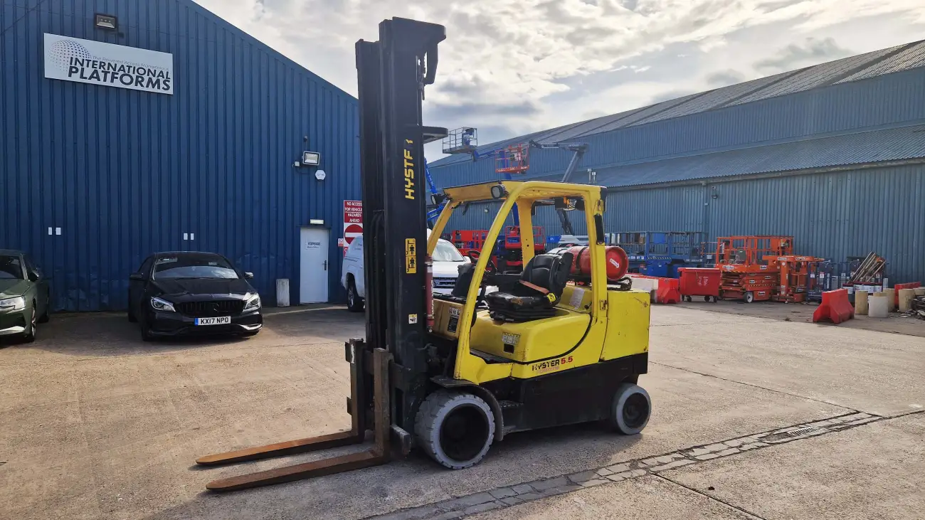 Used Access Platforms For Sale | International Platforms Ltd